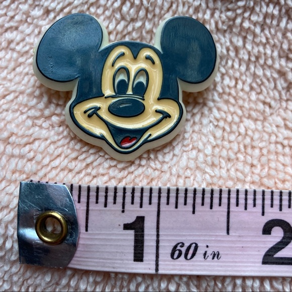 Disney | Jewelry | Vintage Mickey Mouse Pin | Poshmark